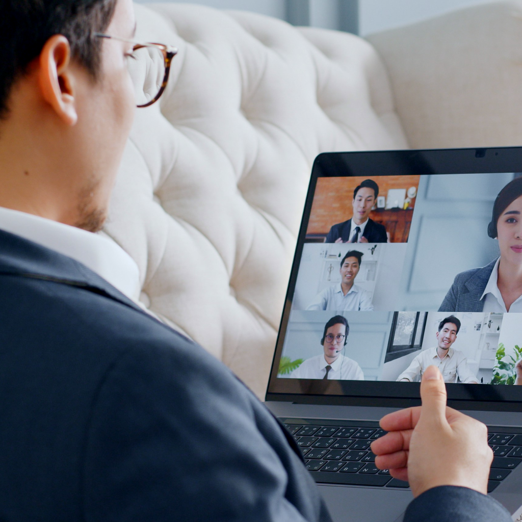 Insource vs Outsource: Which is the right way to scale your company? - Blog